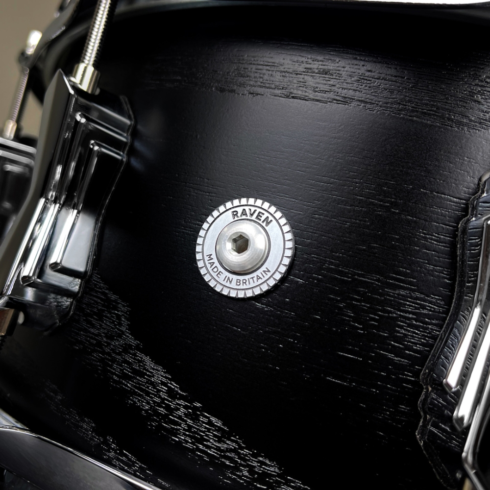 British Drum Co. RAVEN RAV-14-60-SN Caja 14x6"